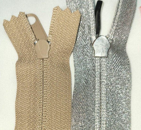 Working with Woven Zippers - Studio Kat Designs